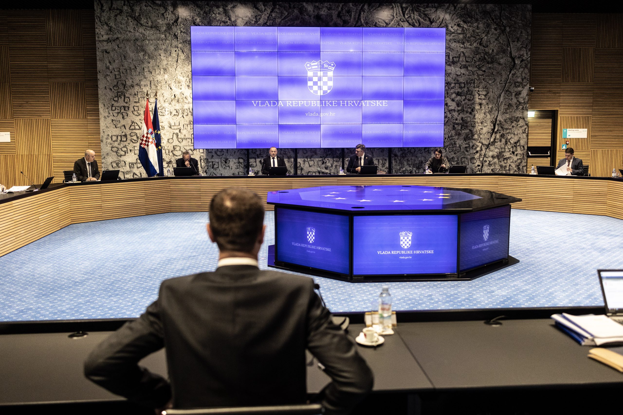 VLADA: Imenovani povjerenici za gradska i općinska vijeća - HINA ...